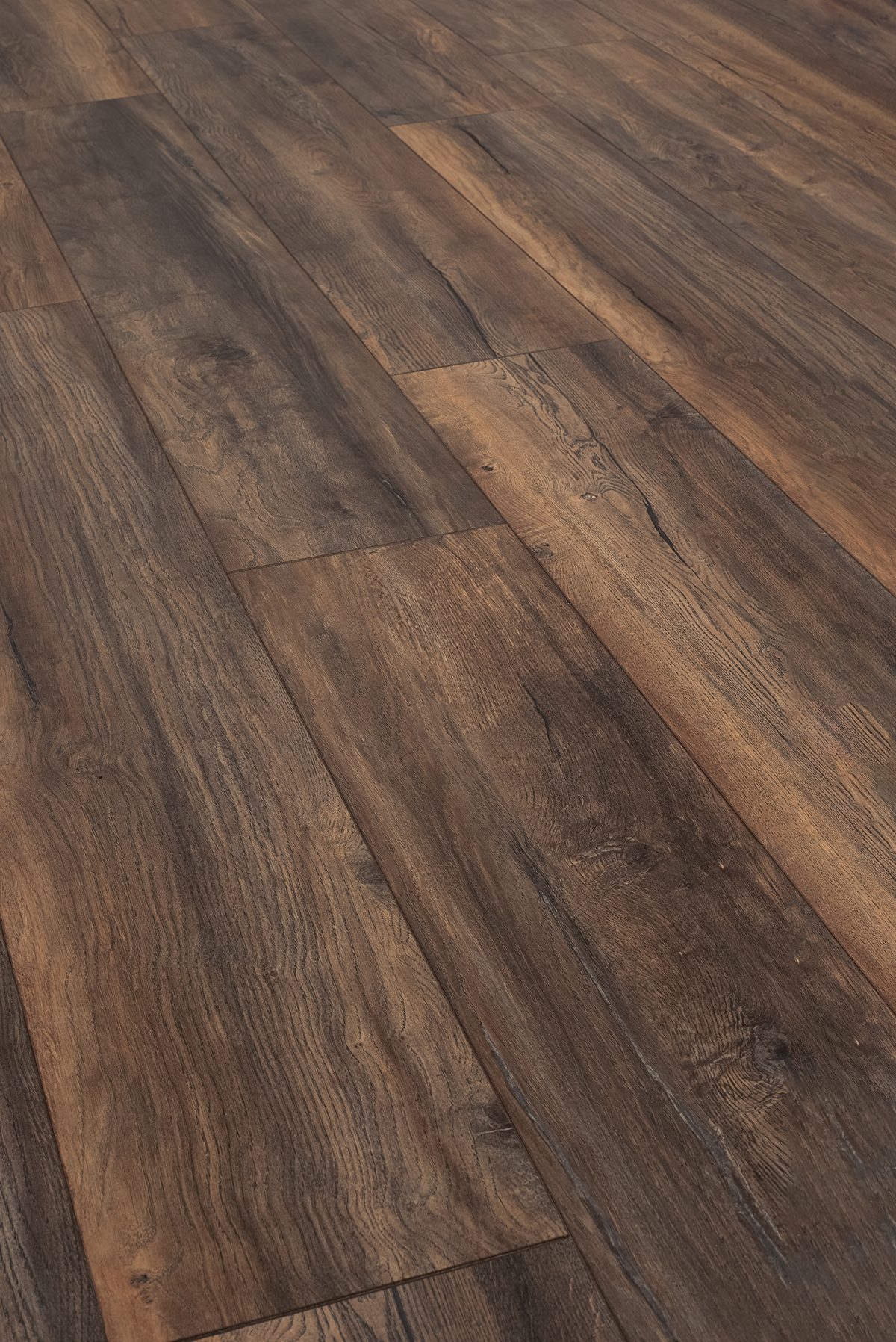 Reclaimed Wood Laminate - Raw Dark Oak - Floer